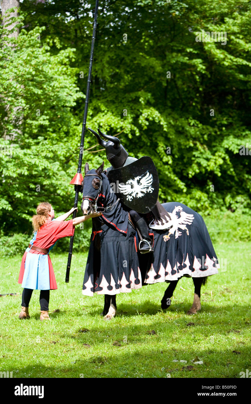 Knight knights scottish hi-res stock photography and images - Alamy