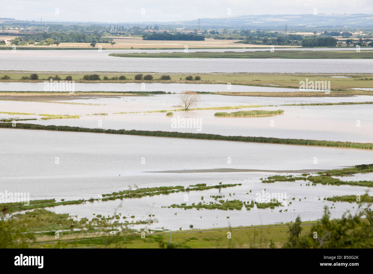 Humber estuary flooding hi-res stock photography and images - Alamy