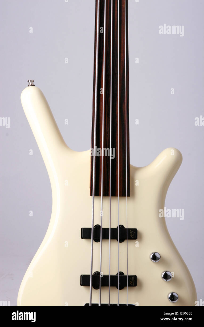 Fretless jazz bass hi-res stock photography and images - Alamy
