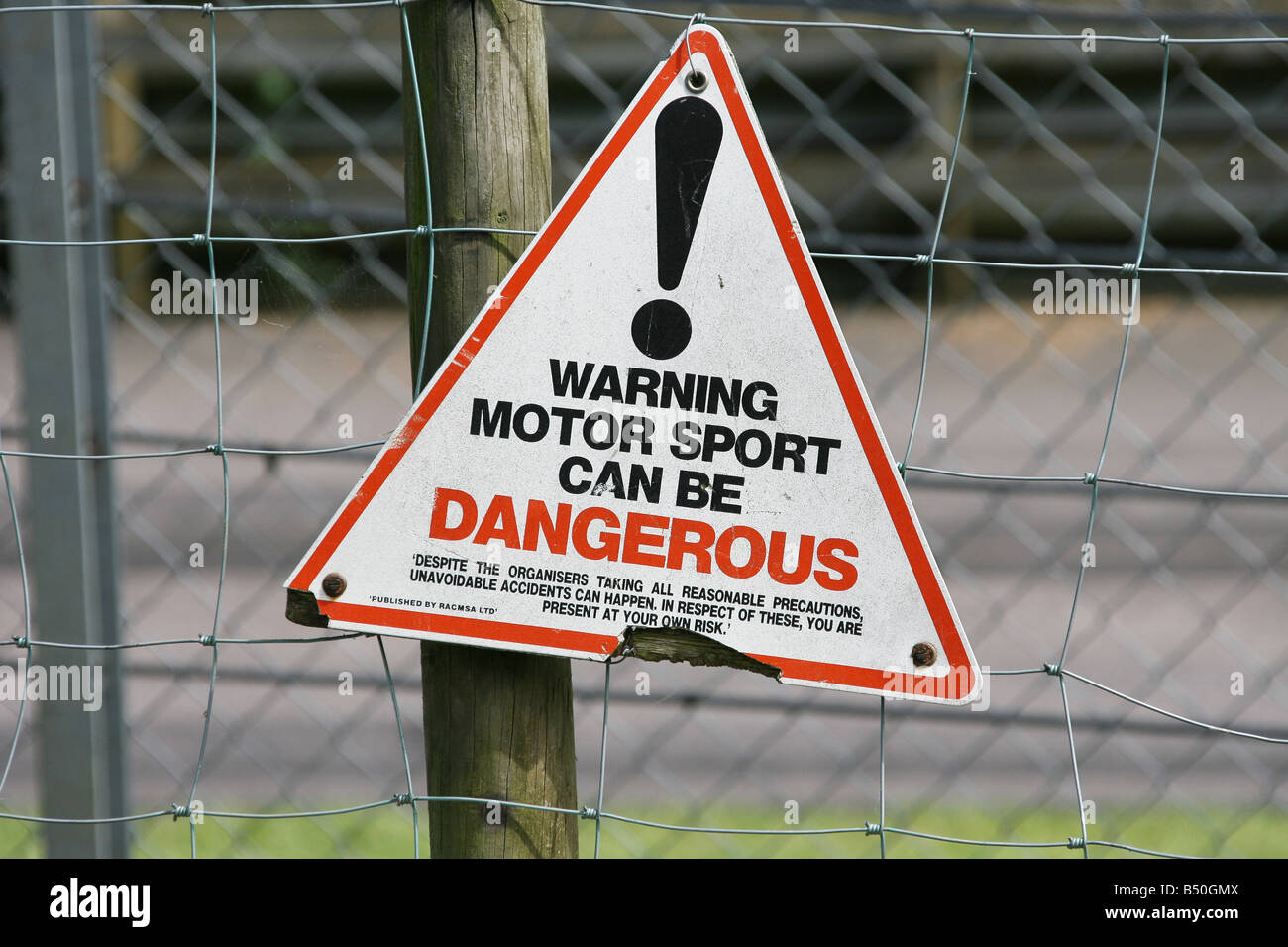 Danger signpost exclamation hi-res stock photography and images - Alamy