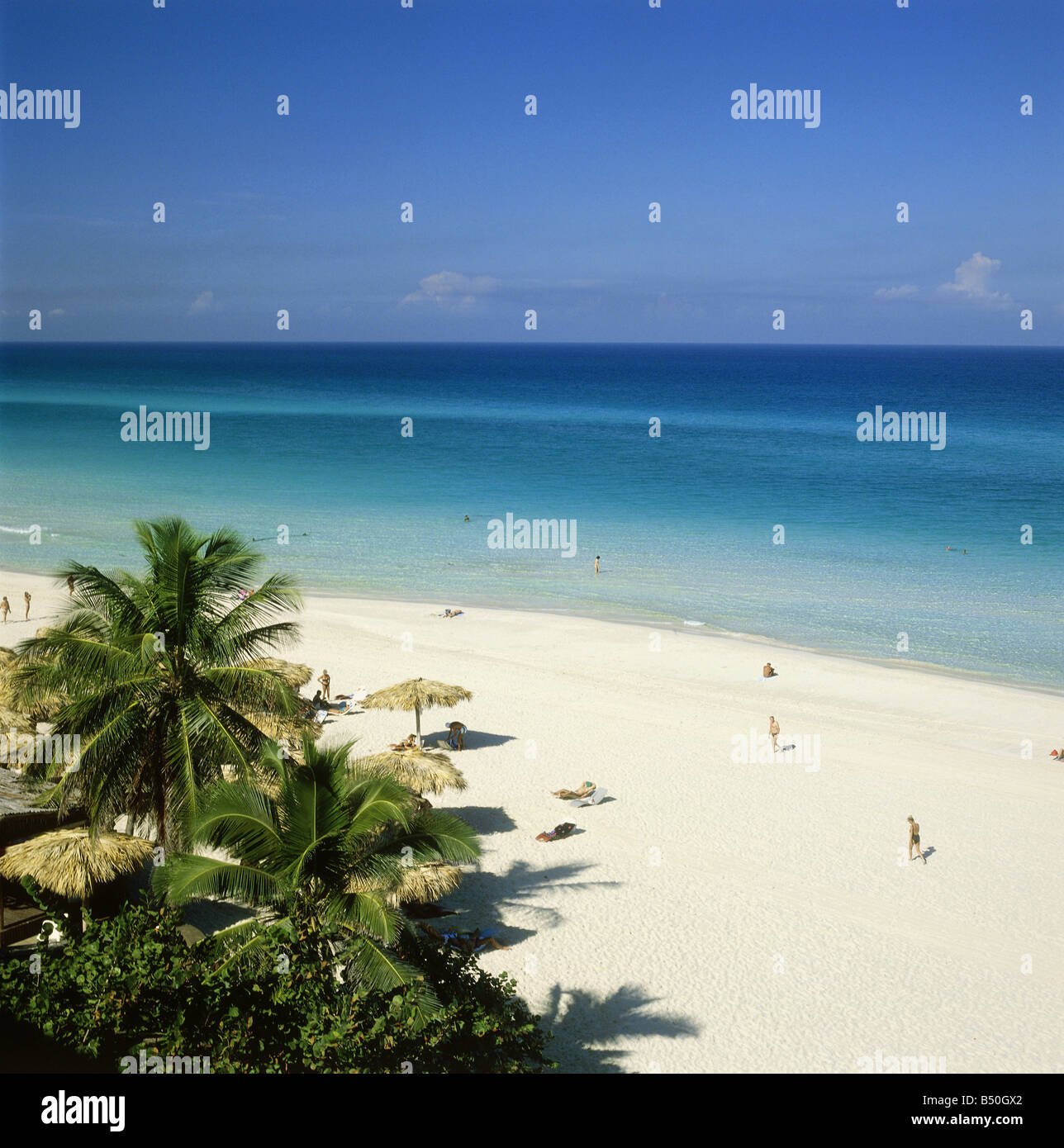 Beaches and sandy beaches hi-res stock photography and images - Alamy