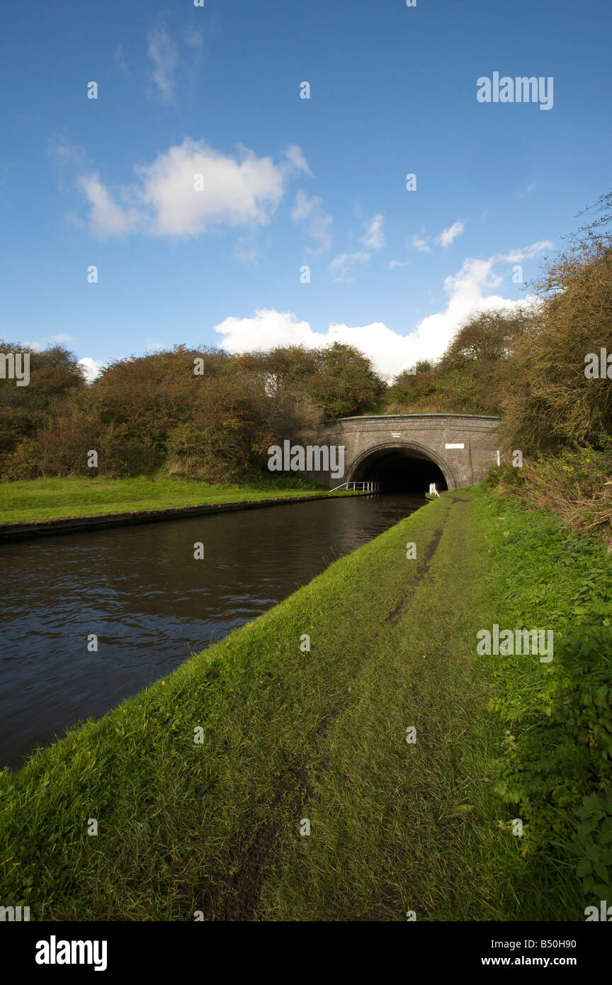 Netherton canal tunnel hi-res stock photography and images - Alamy
