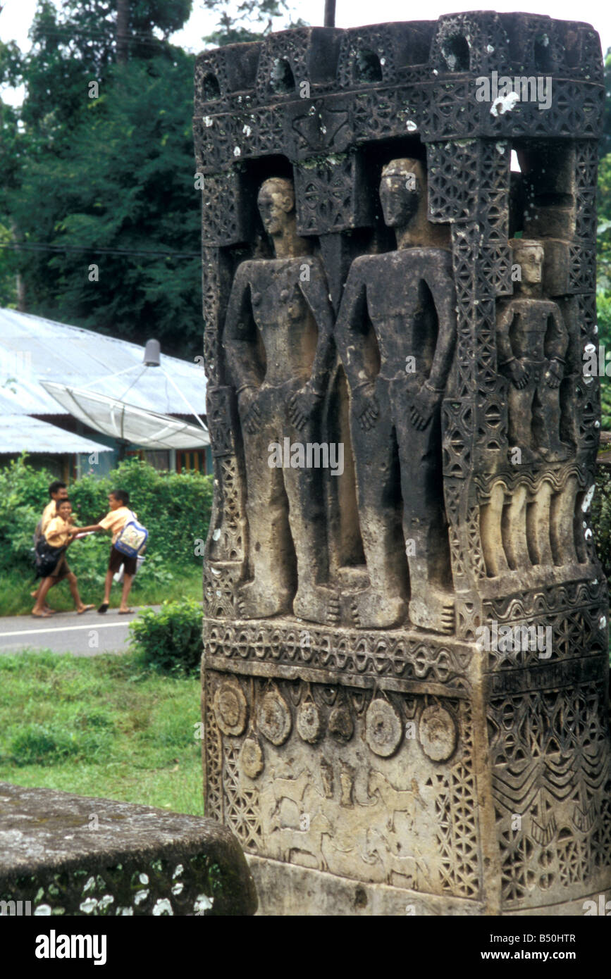 pasunga village slab tomb waikabubak west sumba indonesia Stock Photo ...