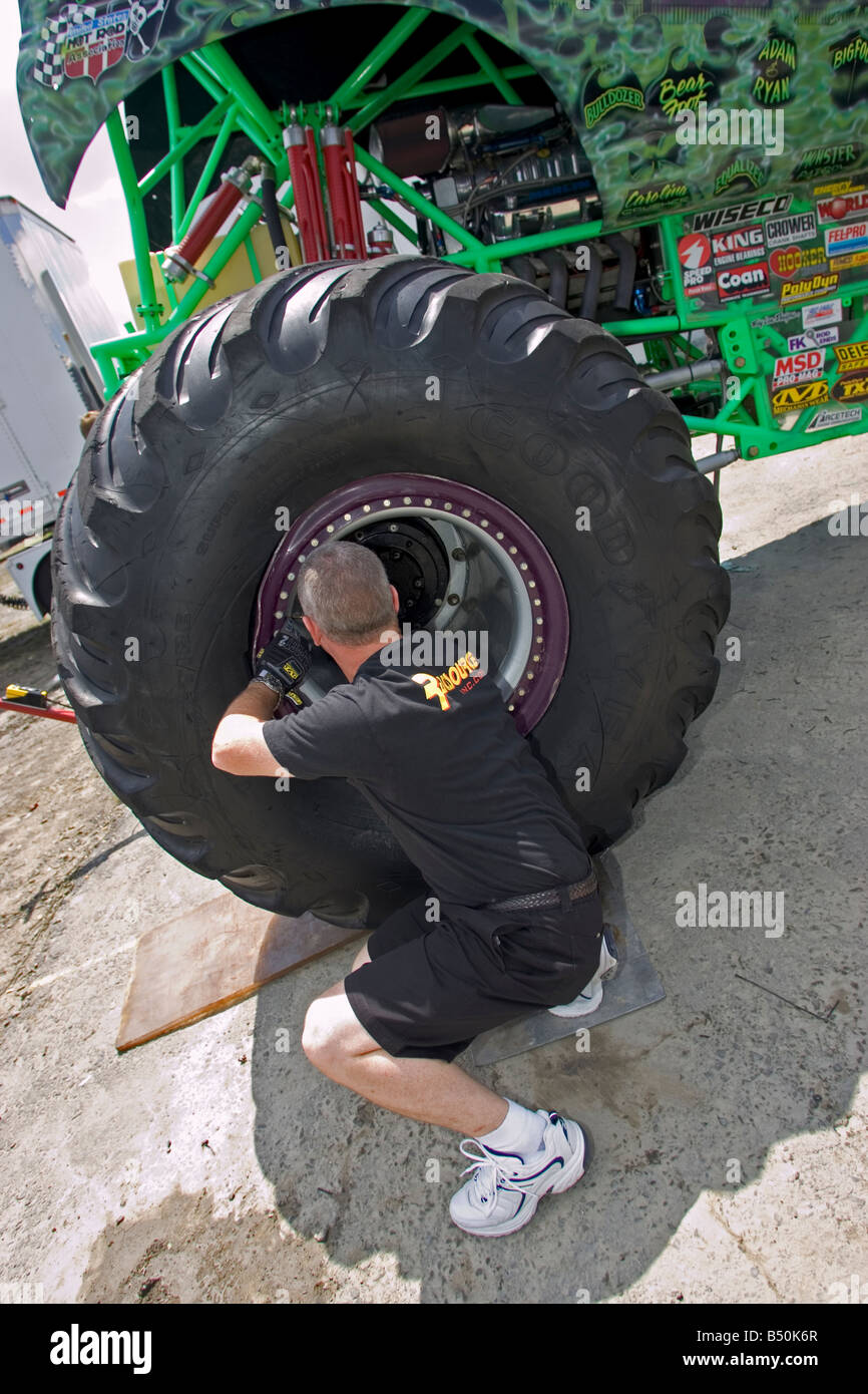 Grave Digger Engine High Resolution Stock Photography and Images - Alamy