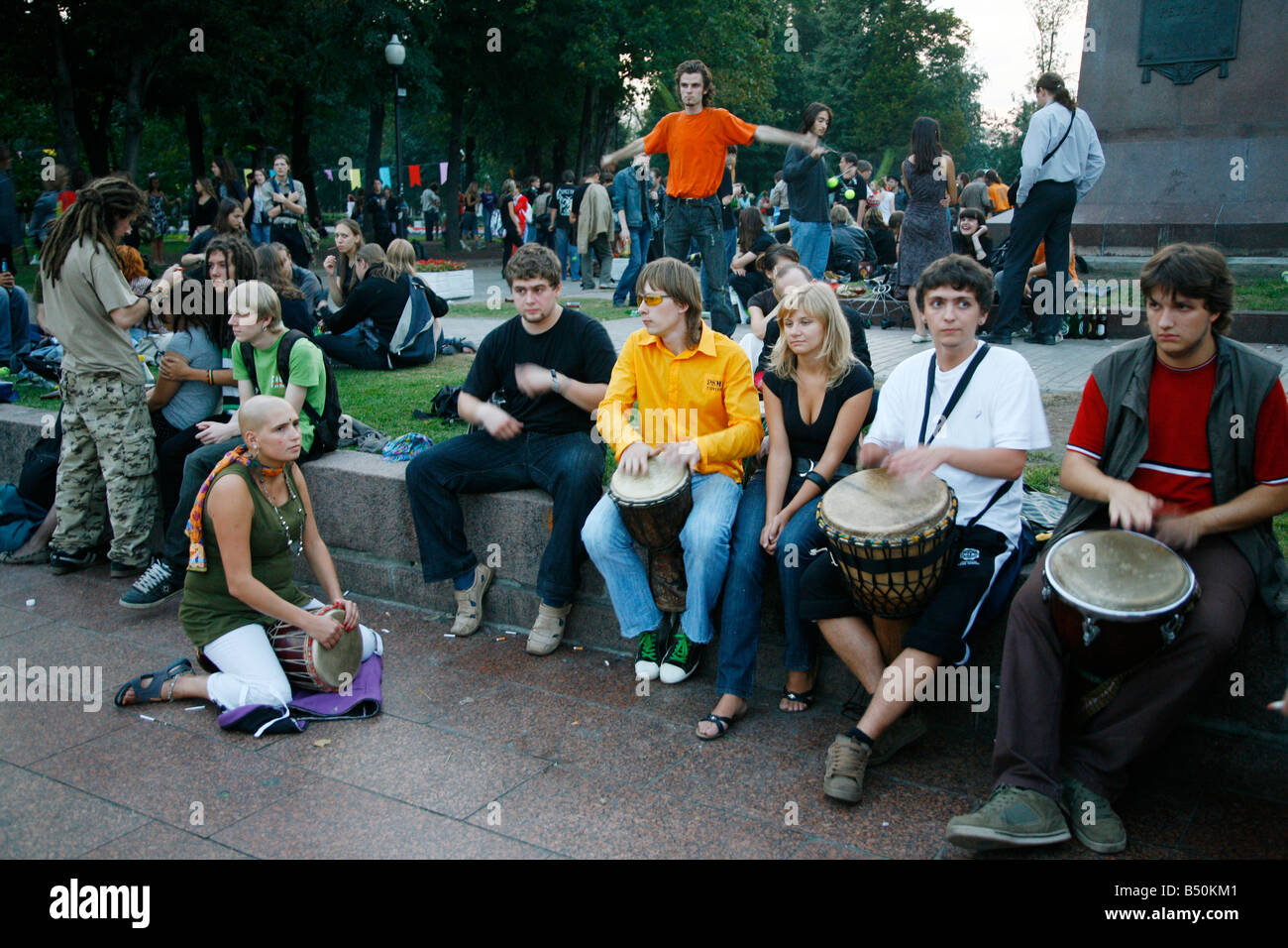 Young people bolotnaya ploshchad hi-res stock photography and images ...