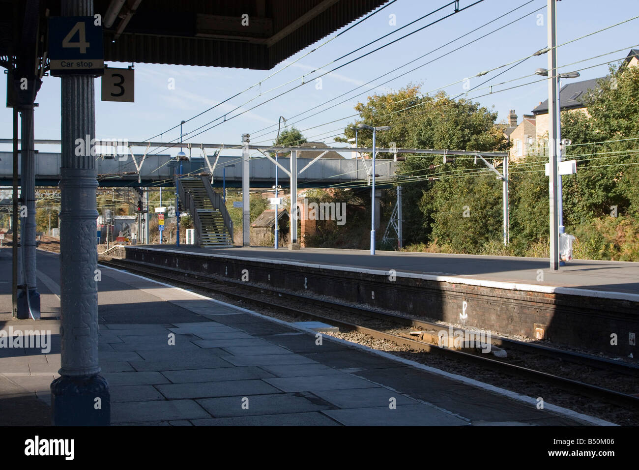 Ilford station hi-res stock photography and images - Alamy