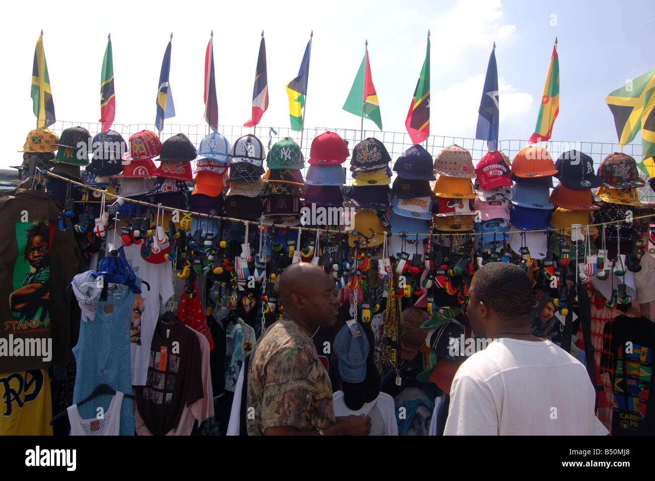 Vendors and shoppers at Wembley Market Stock Photo - Alamy