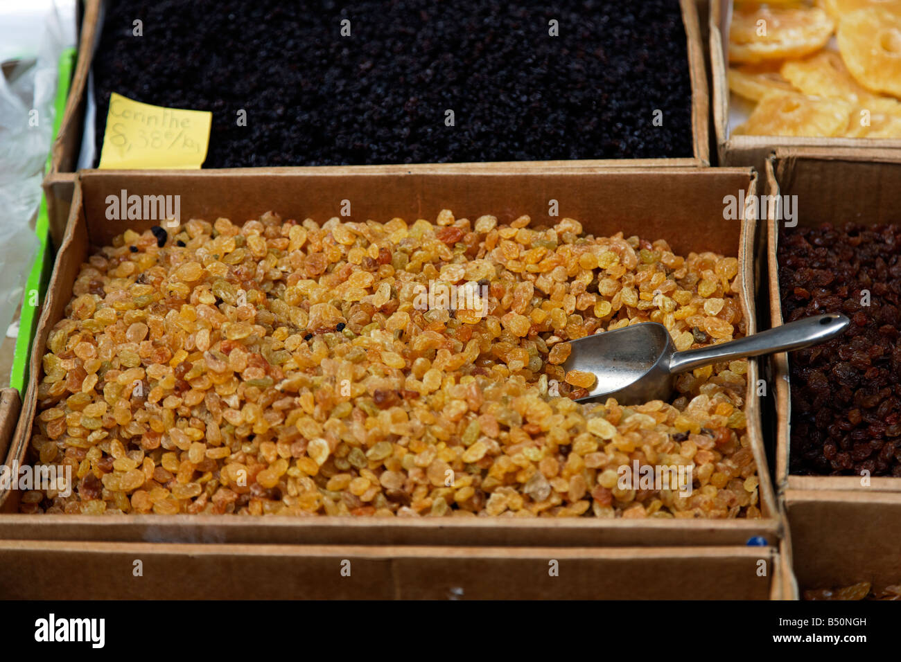 Dried food at a market stall hi-res stock photography and images - Alamy