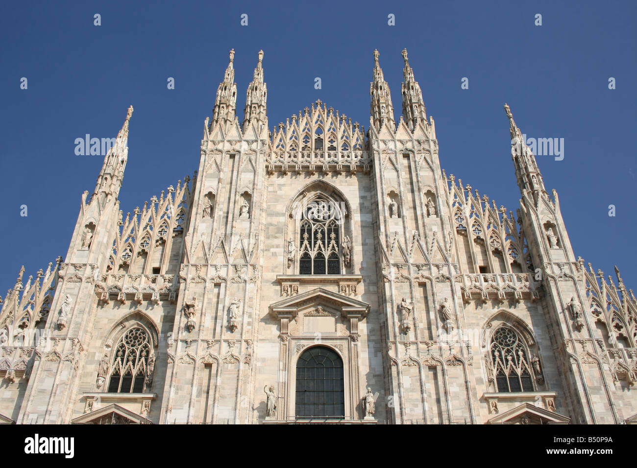 Italy milan cathedral facade hi-res stock photography and images - Alamy