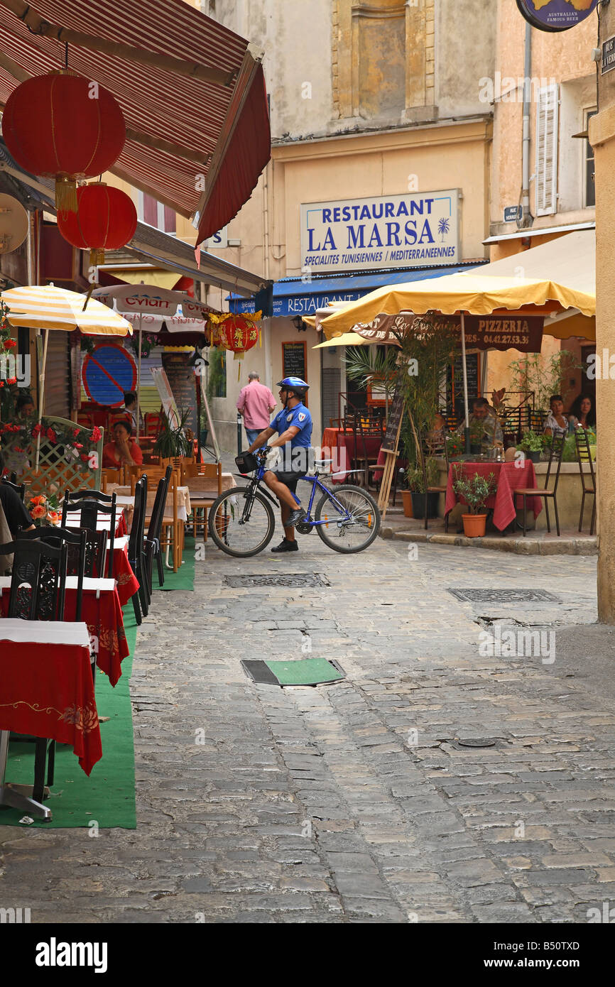 Street scene in Aix en Provence, France Stock Photo - Alamy