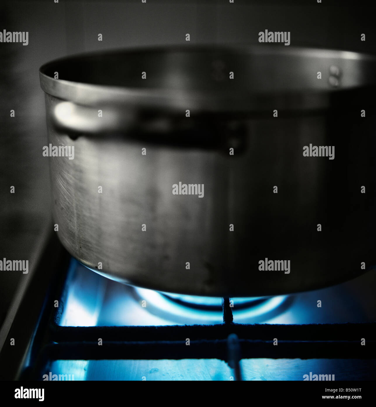 Two burner stove hi-res stock photography and images - Alamy