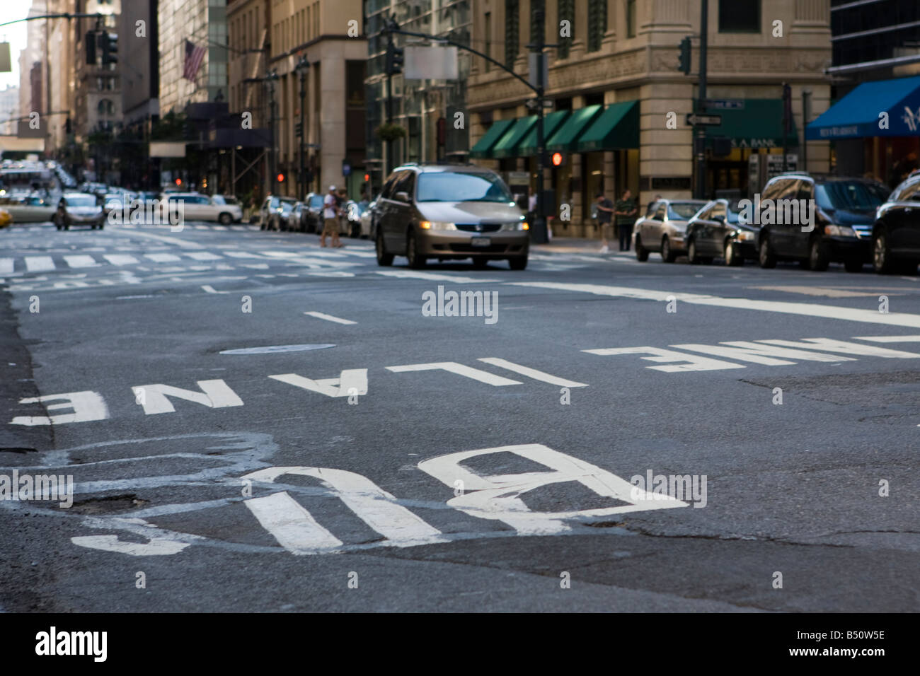 Lexington ave hi-res stock photography and images - Alamy