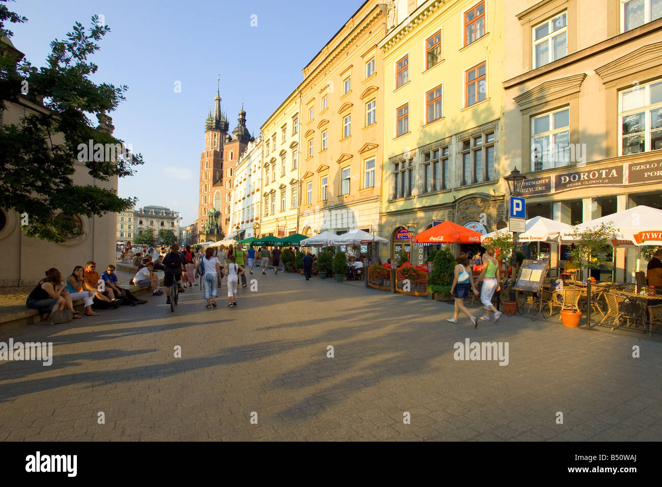 Architecture of The Main Market Square in Krakow and the cafe culture ...