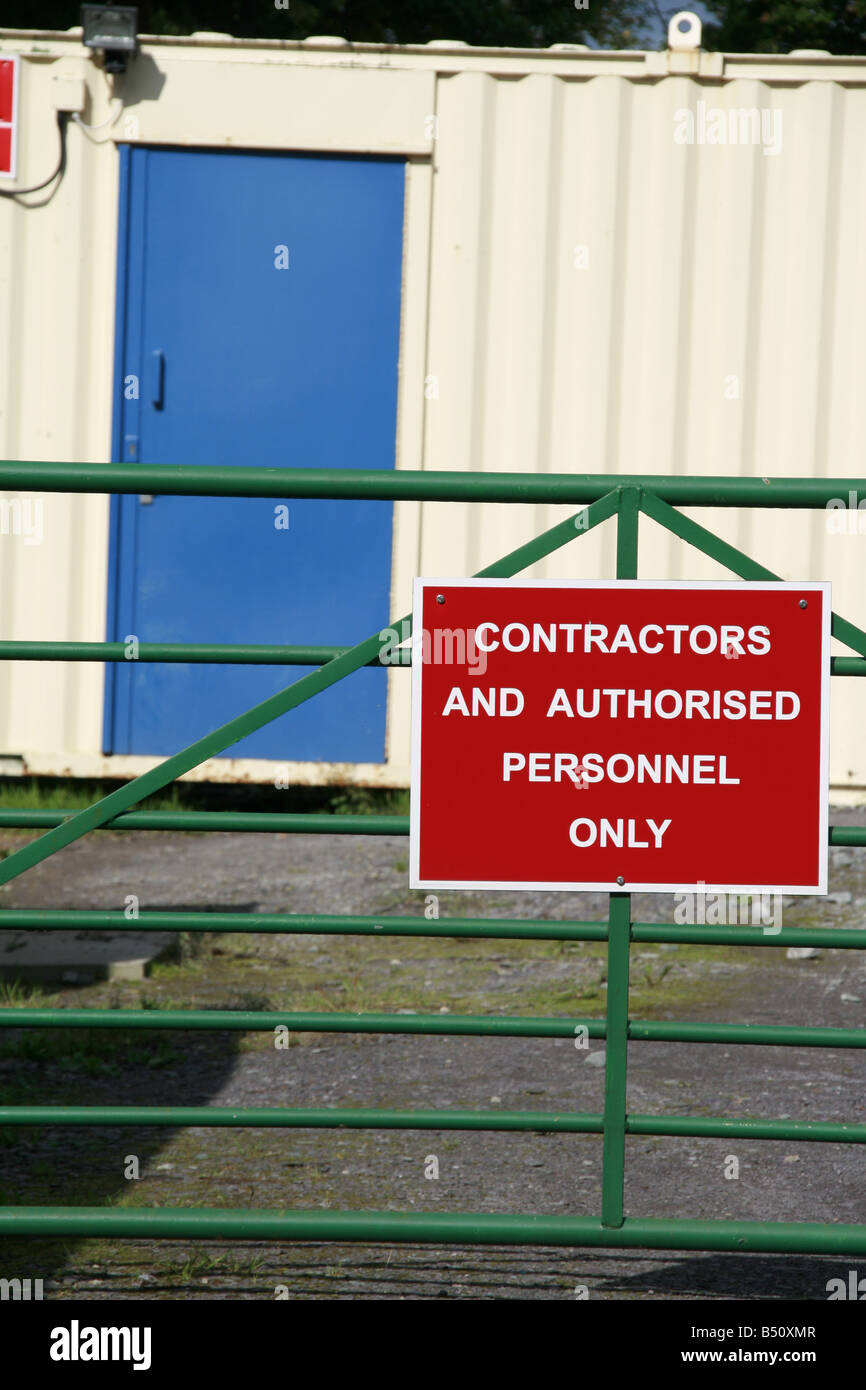 contractors and authorised personnel only sign notice at works entrance ...