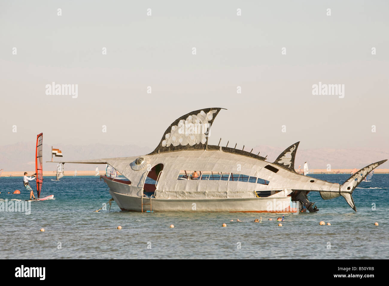 What does a sail boat look like hi-res stock photography and images - Alamy