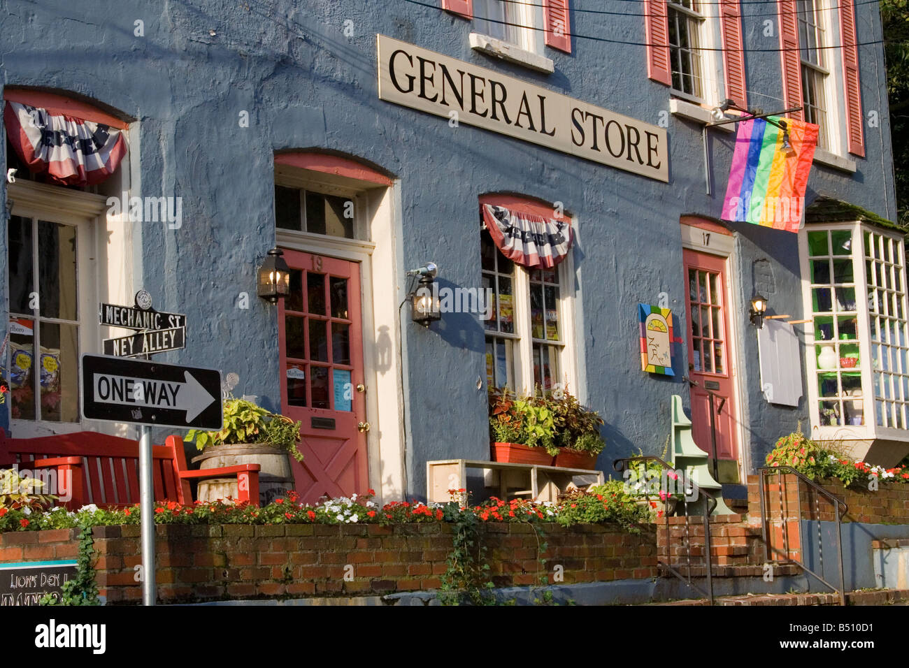 Store front in New Hope Pennsylvania Stock Photo - Alamy