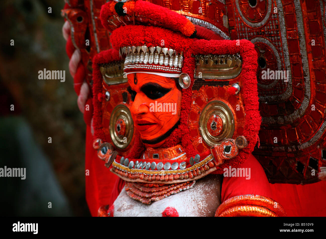 Theyyam dance hi-res stock photography and images - Alamy