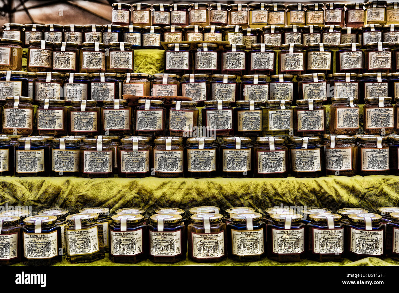 Jam jars display market hi-res stock photography and images - Alamy