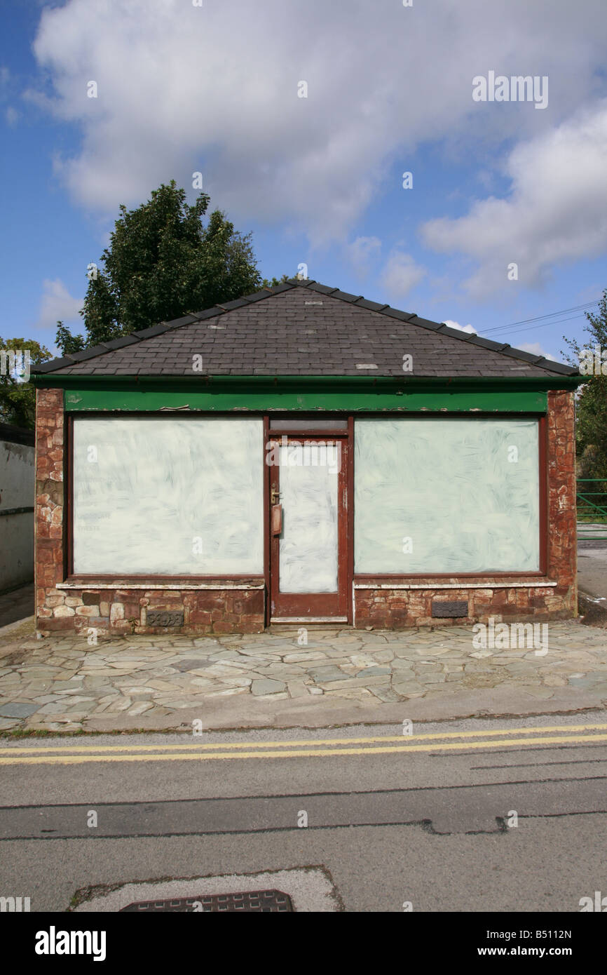 closed small business shop premises in wales, uk Stock Photo - Alamy