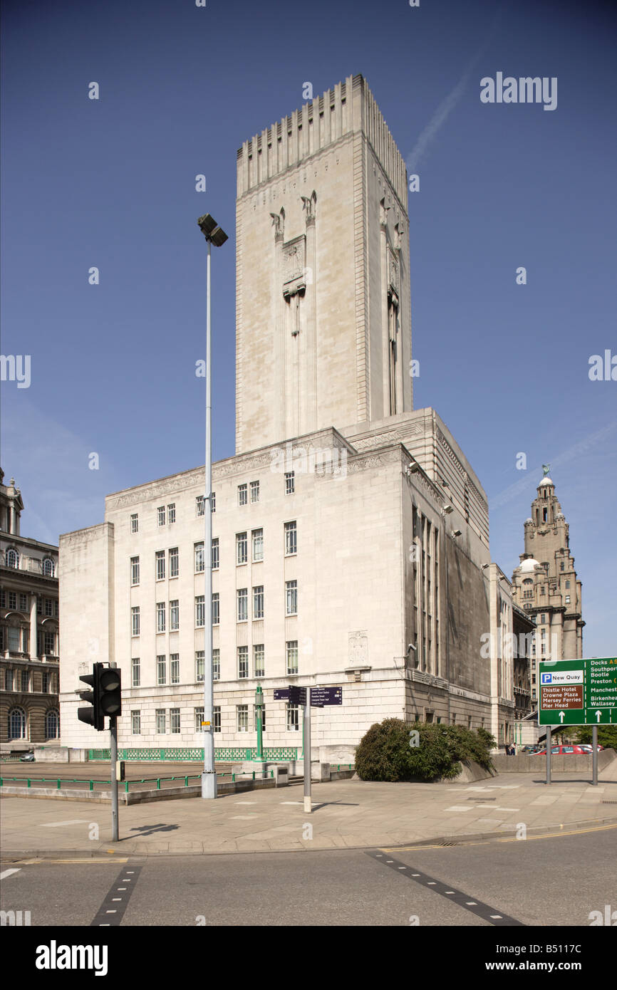 Building george view ventilation tower hi-res stock photography and ...