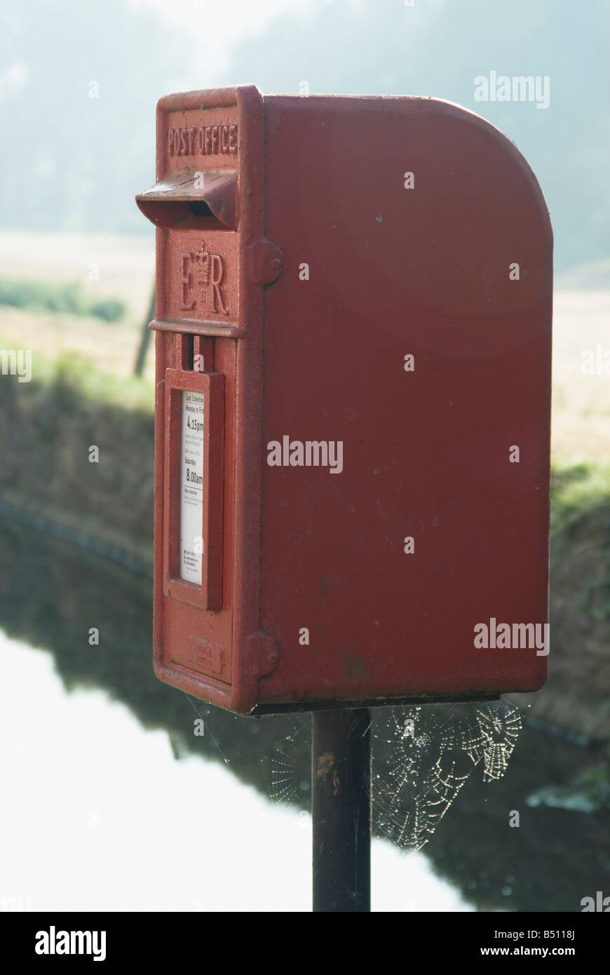 Old style post box hi-res stock photography and images - Alamy