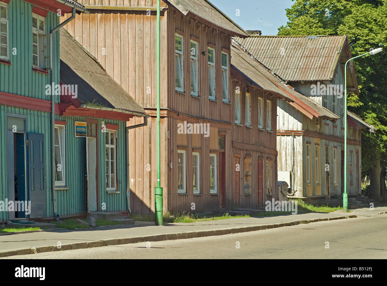 Framehouses hi-res stock photography and images - Alamy