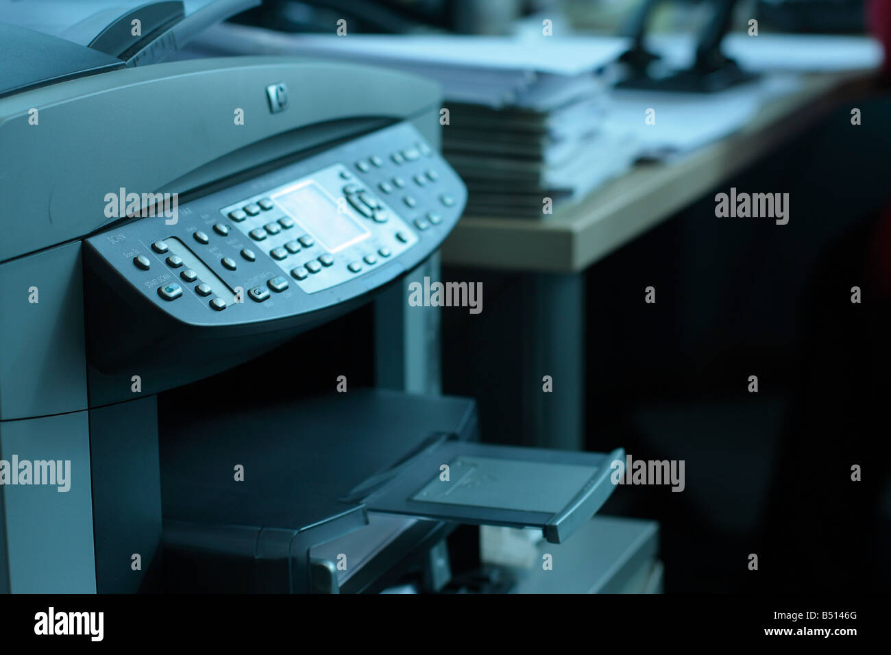 Sending fax hi-res stock photography and images - Alamy