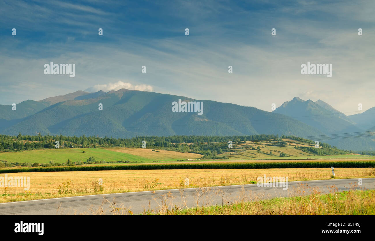 Western mountains hi-res stock photography and images - Alamy