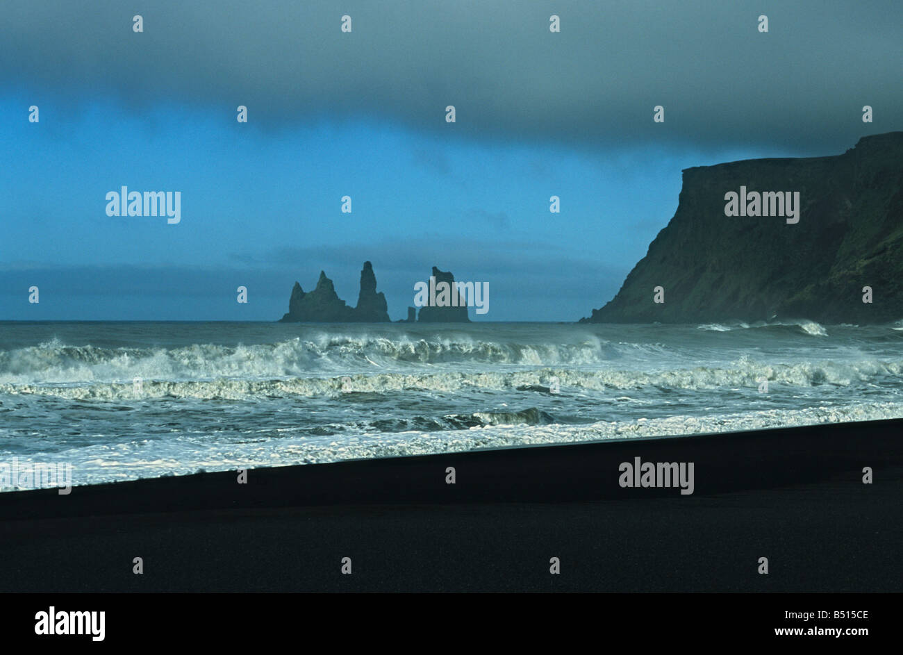 Reynisdrangur Stacks High Resolution Stock Photography and Images - Alamy