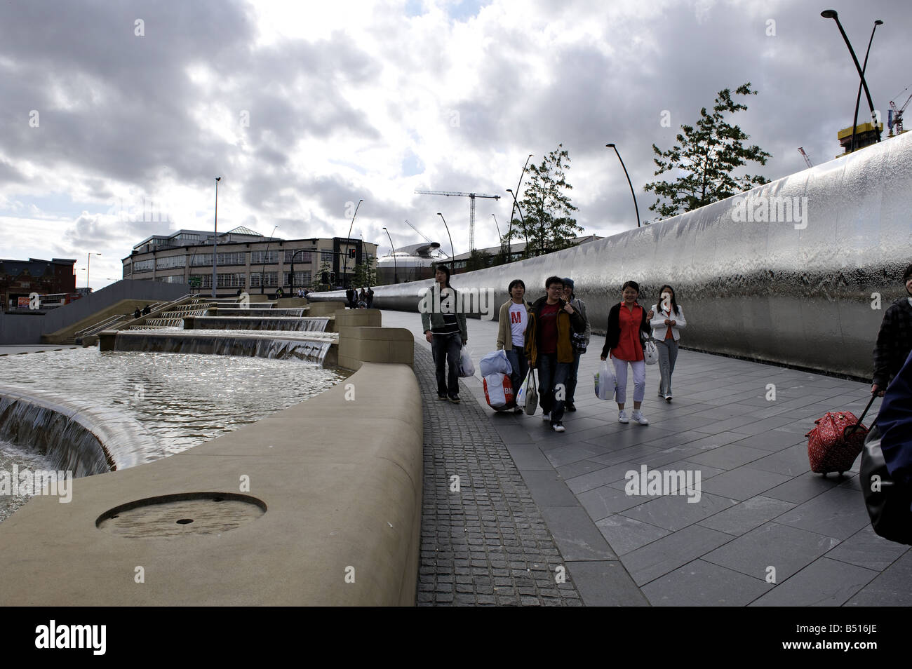 The water feature public area outside Sheffield Railway Station ...