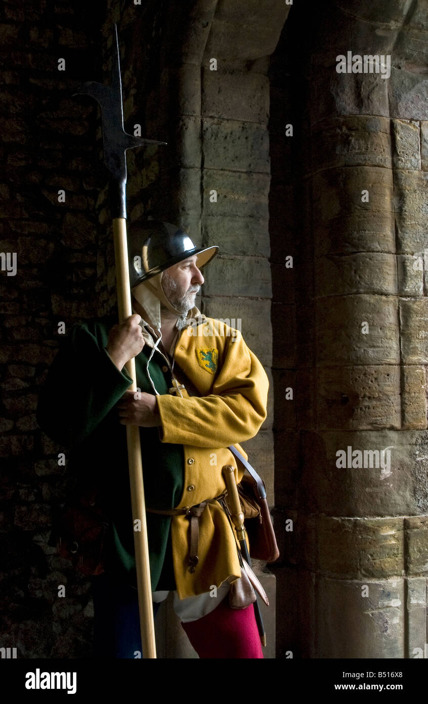 Authentic medieval soldier hi-res stock photography and images - Alamy