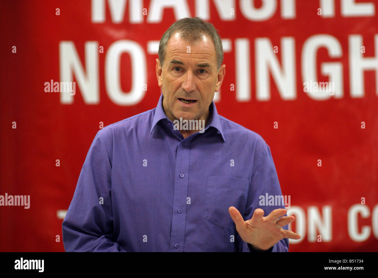 MP Allan Simpson address the meeting Local people rally against ...
