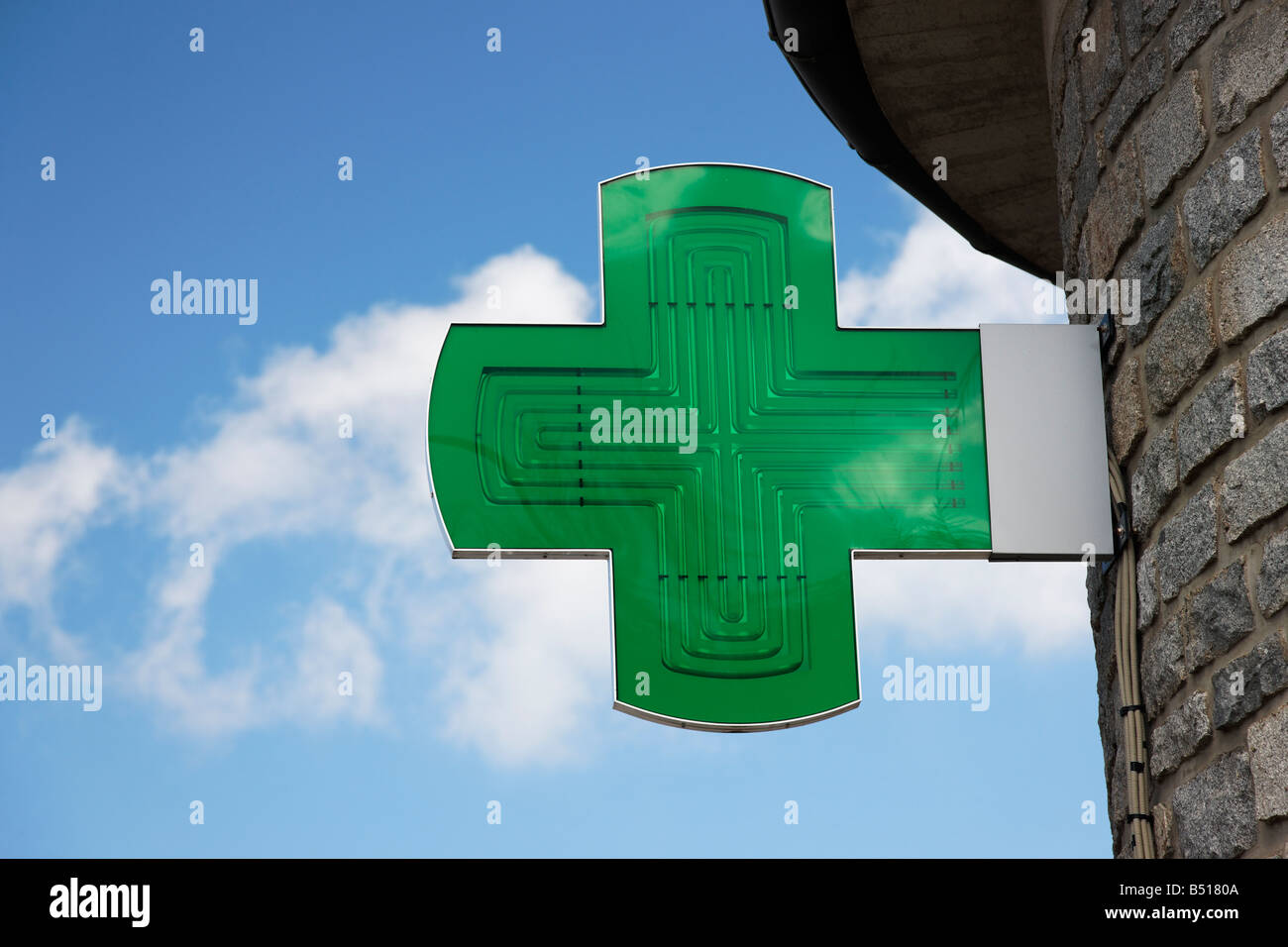 Ups store sign in hi-res stock photography and images - Alamy