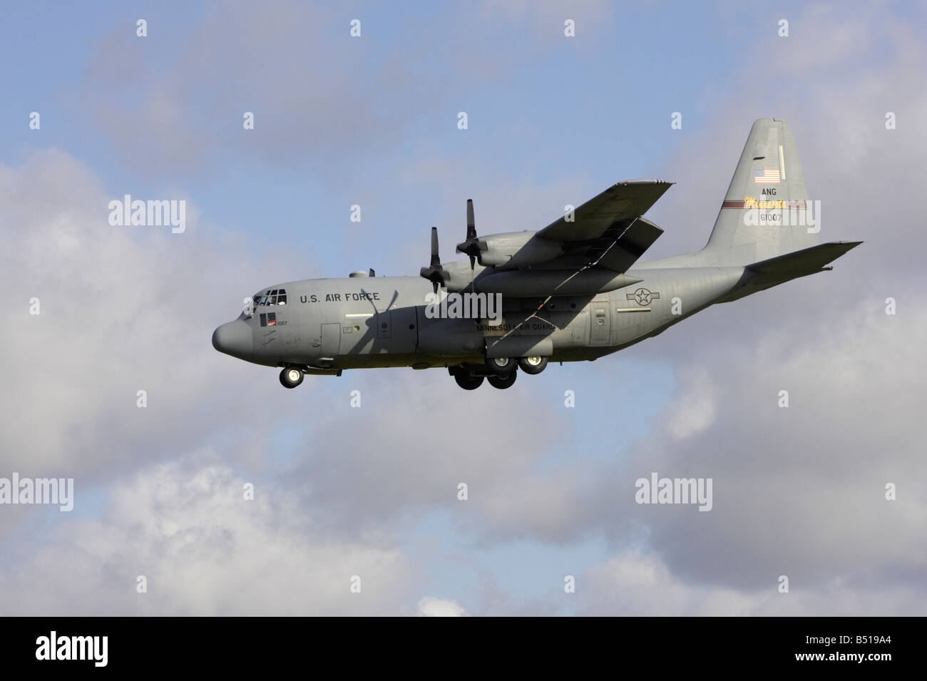 Raf c 130 hercules on air hi-res stock photography and images - Alamy