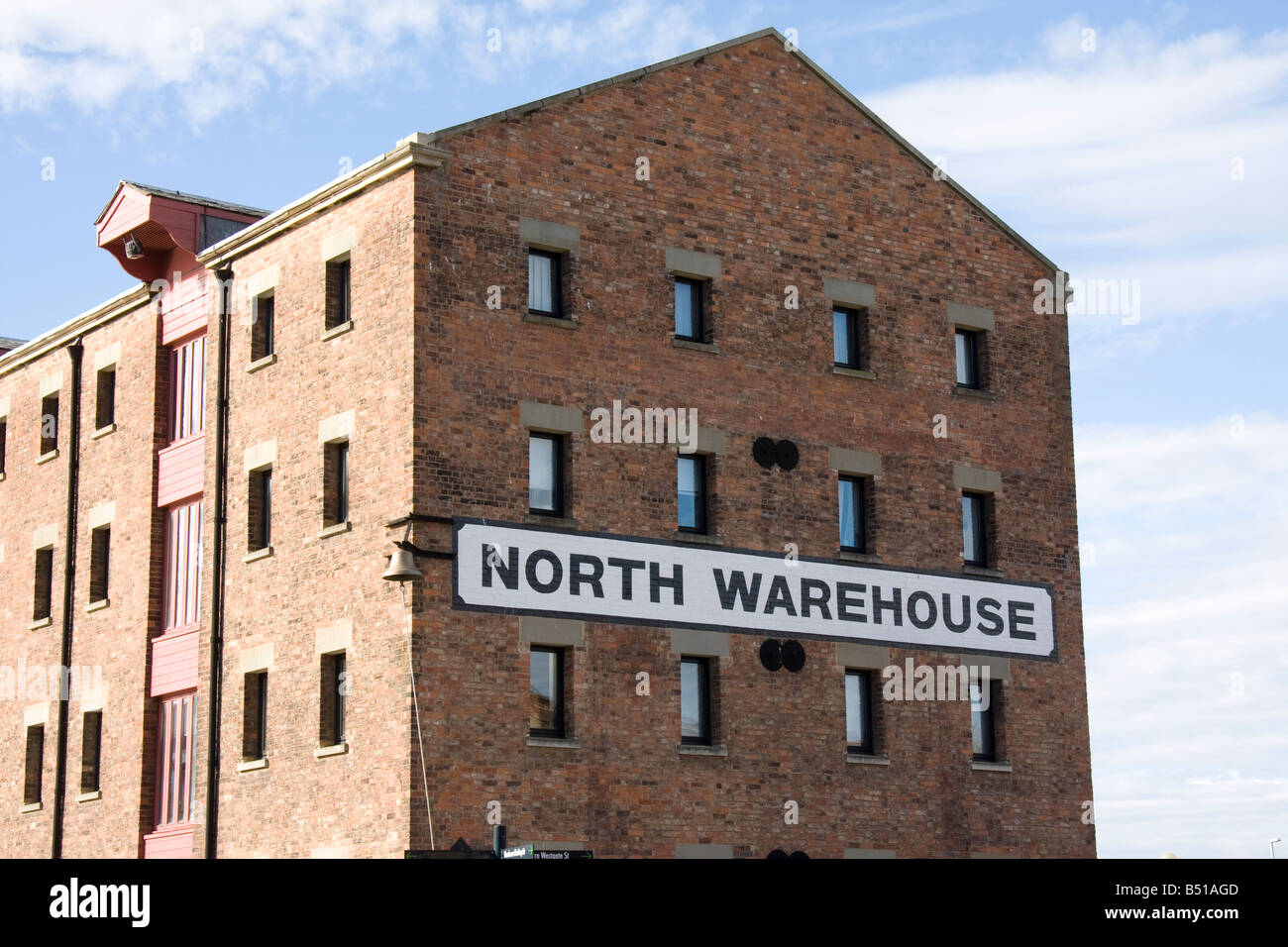 North Warehouse in Gloucester Docks Stock Photo - Alamy