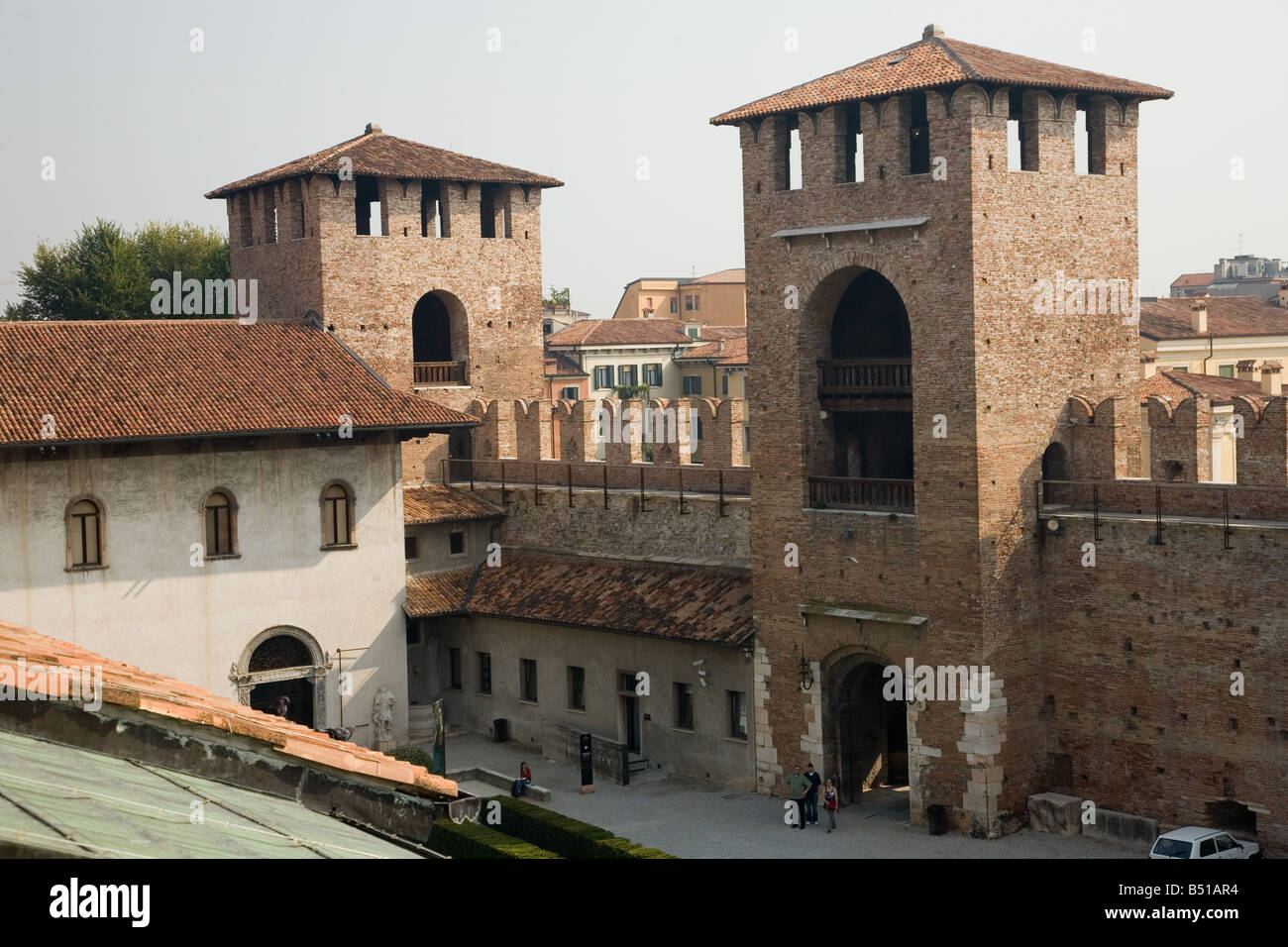 Verona italy castelvecchio castle hi-res stock photography and images ...