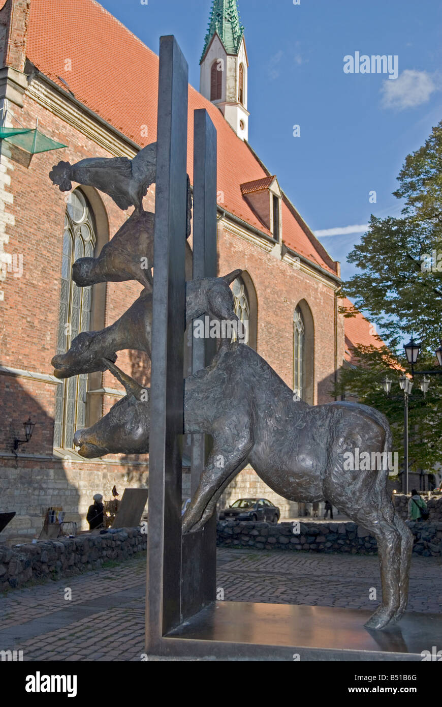 Cow statue hi-res stock photography and images - Alamy