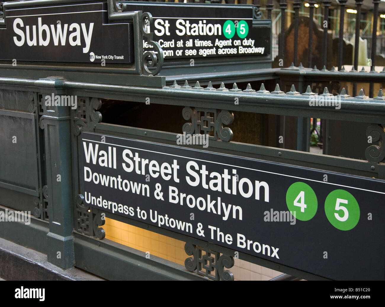 Market street subway hi-res stock photography and images - Alamy