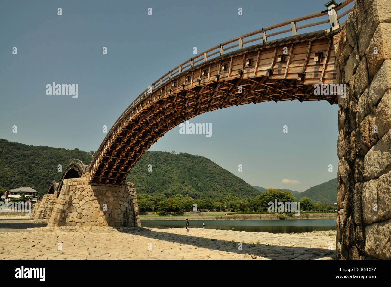 The wooden Kintai Bridge (Kintai-kyo) spanning the Nishiki river ...