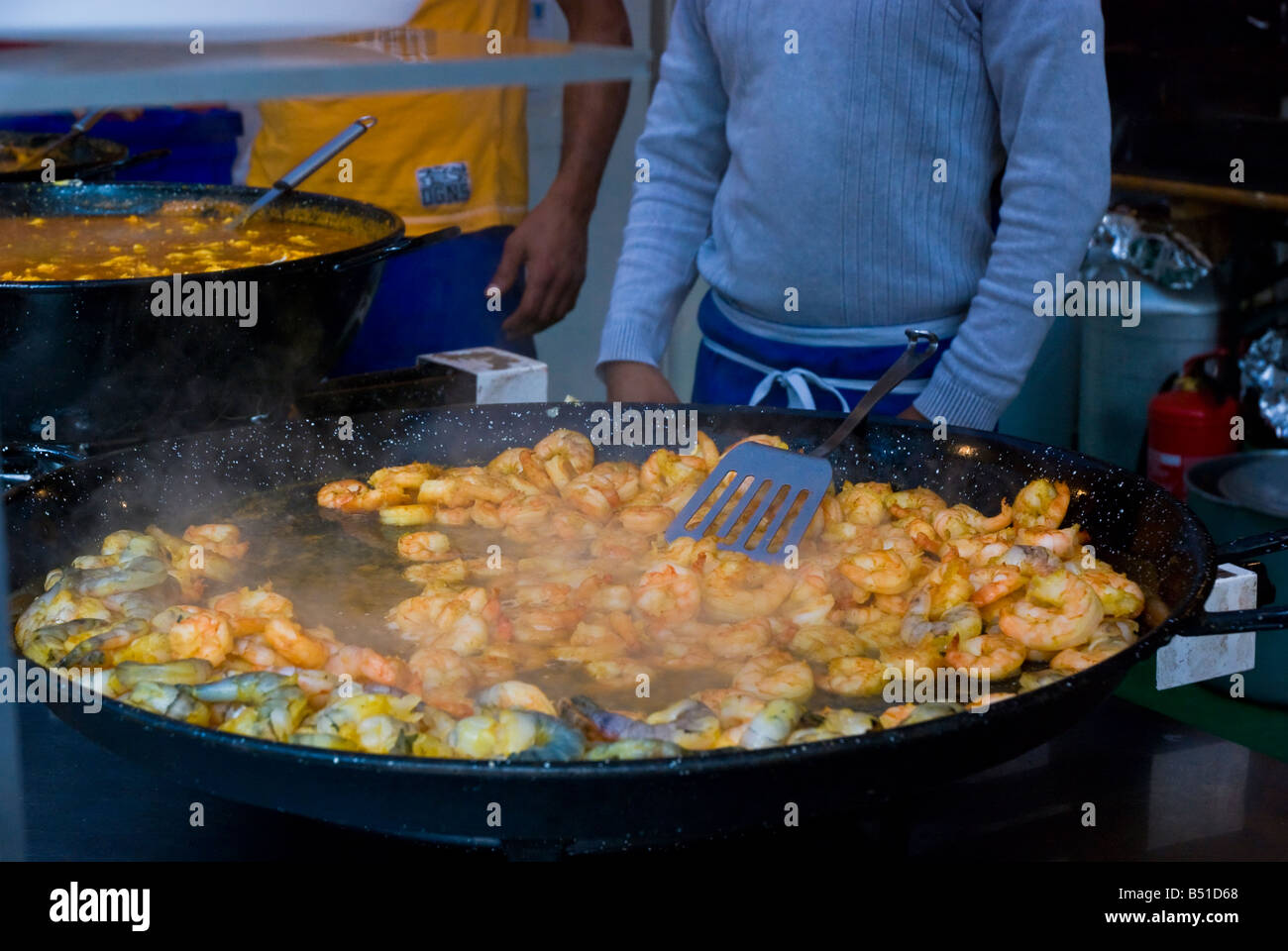 Indian cooking pans hi-res stock photography and images - Alamy