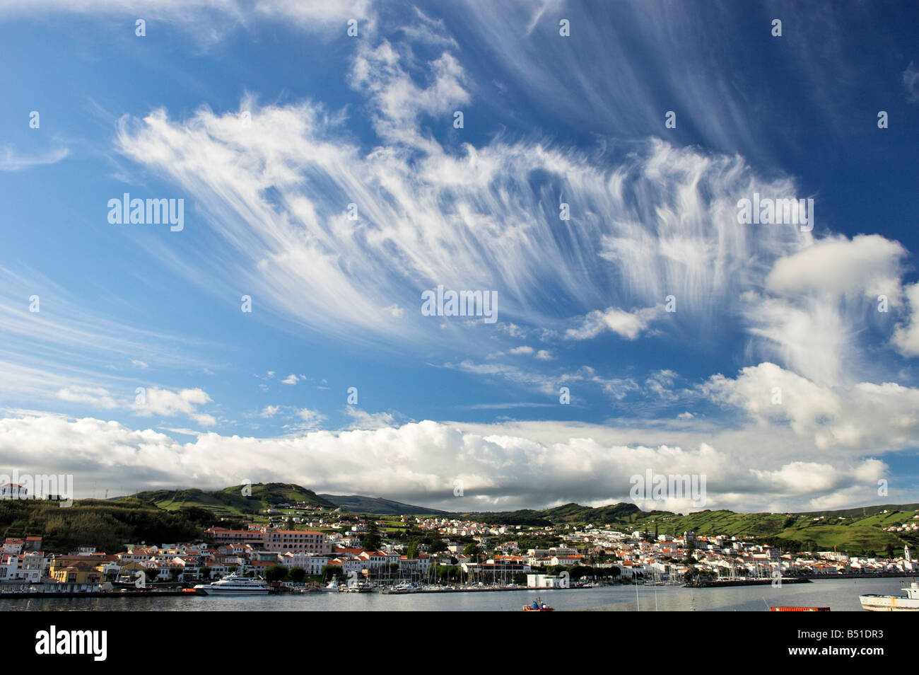Over island hi-res stock photography and images - Alamy