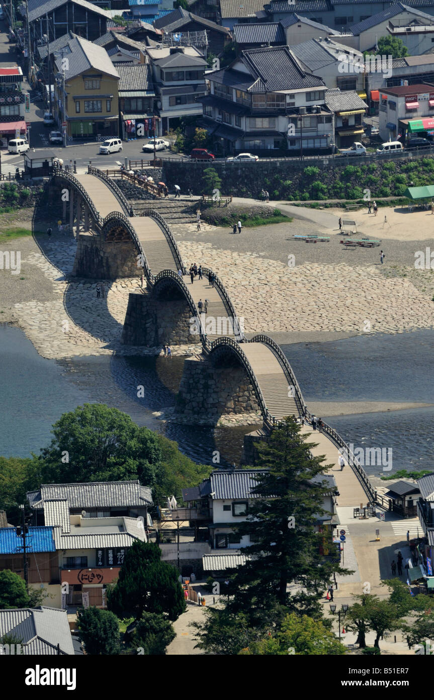The wooden Kintai Bridge (Kintai-kyo) spanning the Nishiki river ...