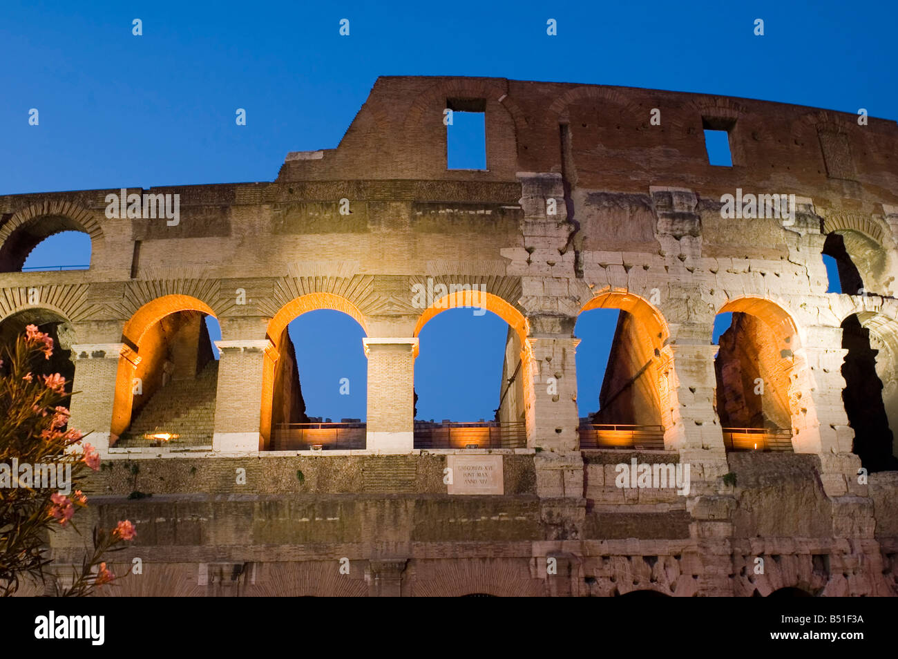 Italy Older amphitheater Coliseum in Rome Stock Photo - Alamy