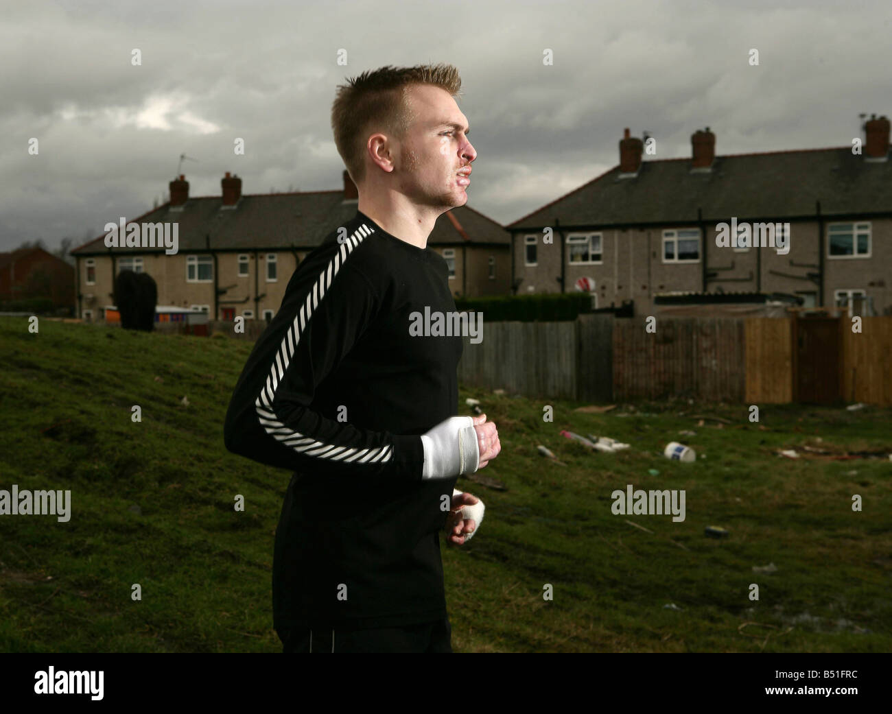 PVT KARL HINETT OF THE STAFFORDSHIRE REGIMENT TRAINING FOR THE LONDON ...