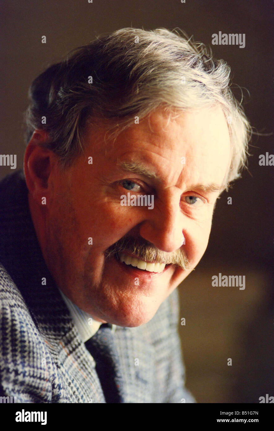 A portrait of the actor Richard Briers Stock Photo - Alamy