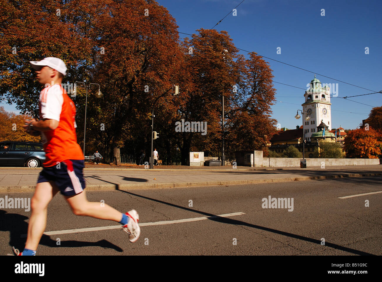 Munich fall hi-res stock photography and images - Alamy