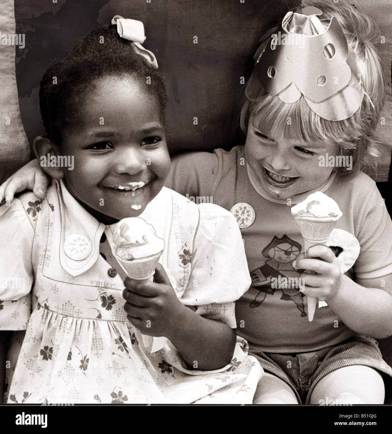 2 girls enjoying ice cream Food and friendship Stock Photo - Alamy