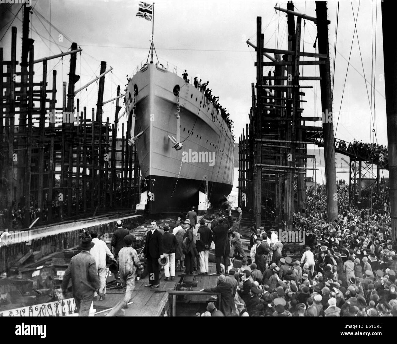 Hms devonshire hi-res stock photography and images - Alamy