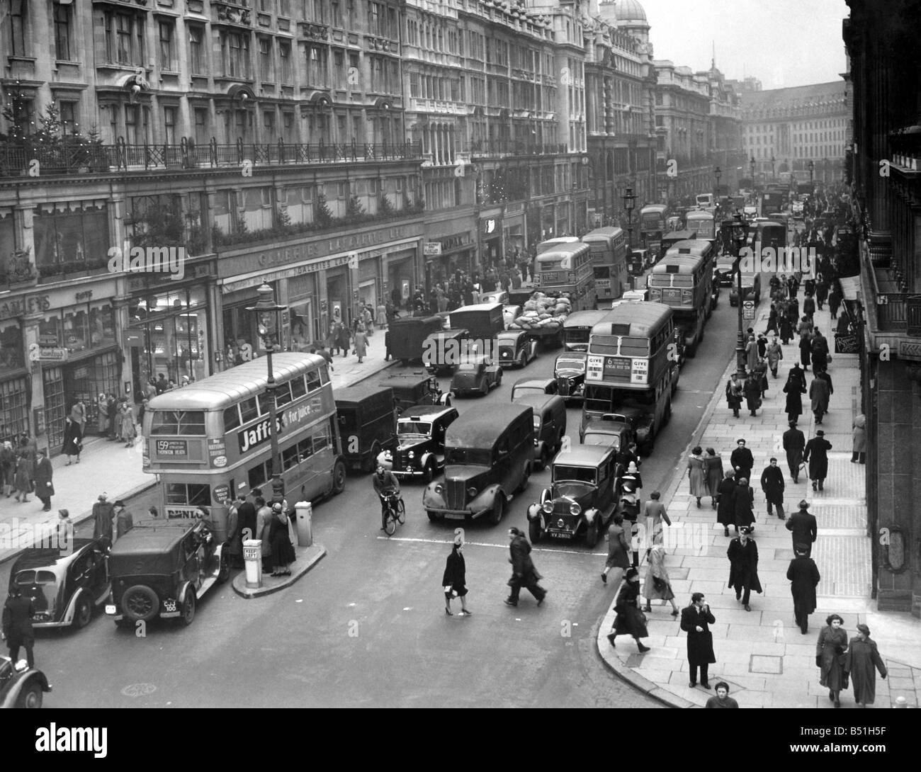 Regent Street, London. Circa 1950 P000151 Stock Photo - Alamy