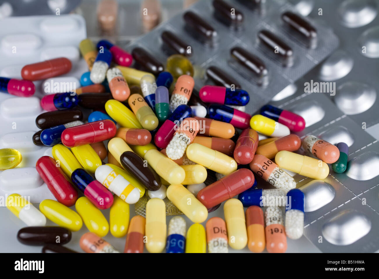 Tablets and capsules Stock Photo - Alamy